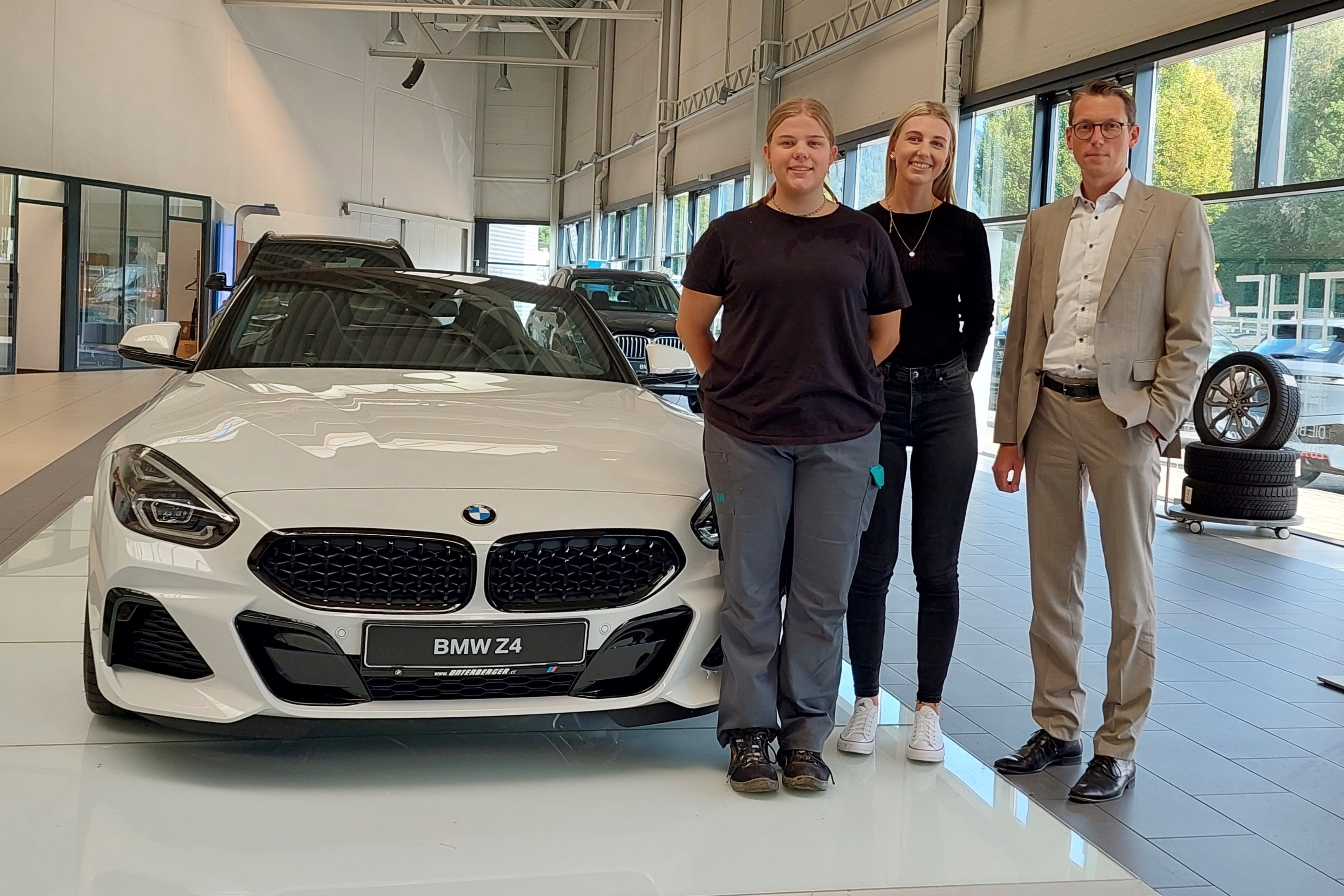 Neue Auszubildende in Lindau - Autohaus Unterberger GmbH